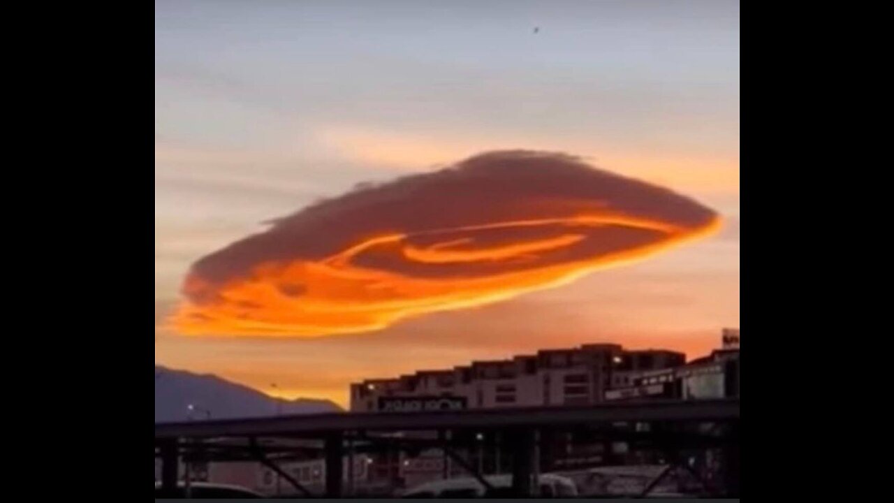 FOOTAGE OF SKY EVENTS PRIOR TO EARTHQUAKES IN TURKEY