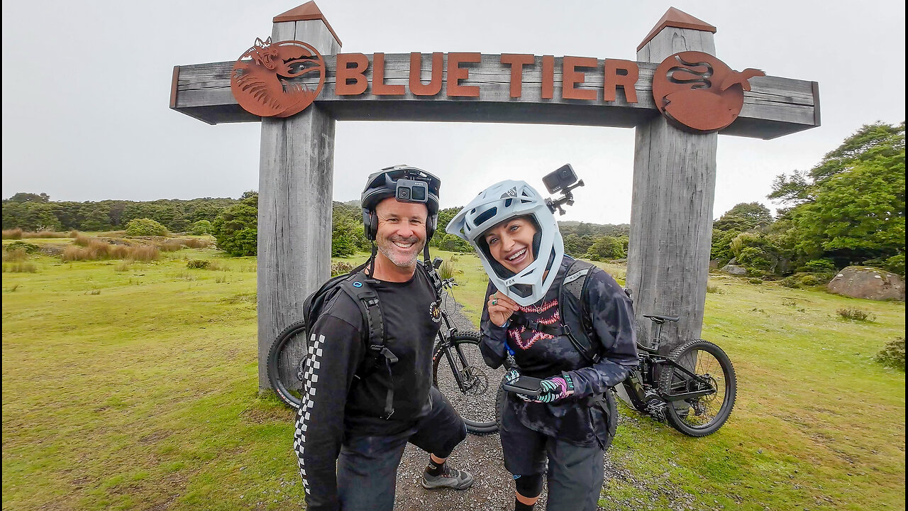 BET YOU'VE NEVER SEEN THIS PART OF TASMANIA! | BAY OF FIRES MTB | BLUE ...
