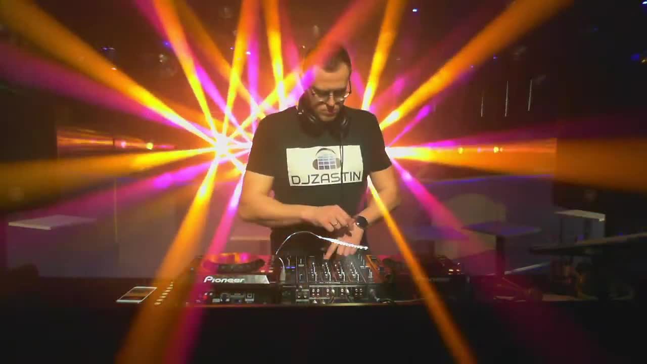 Party Music POWER MEGAMIX Back to 90's - 2000 Millenium Nostalgic by ...