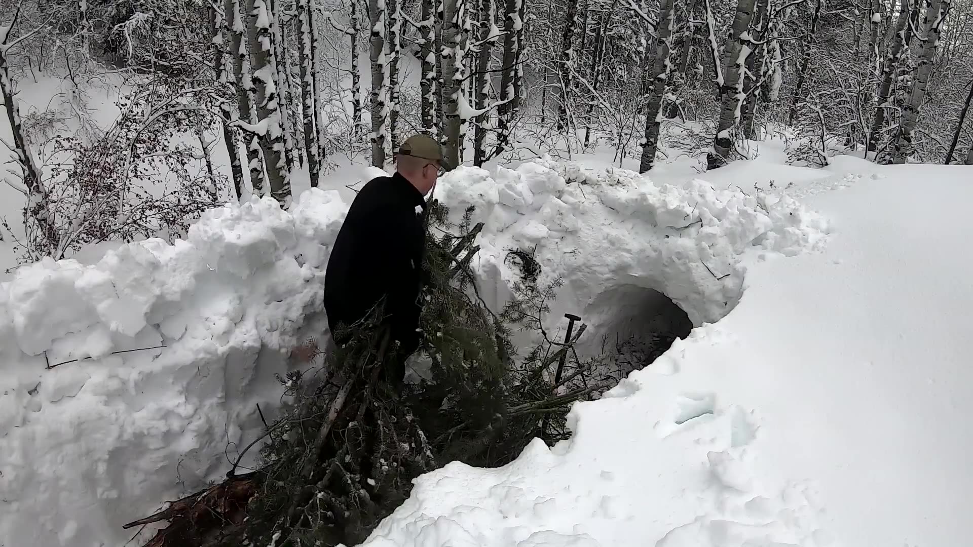 Deep Snow Primitive Survival Camping in Mountains - Campfire Cooking on ...
