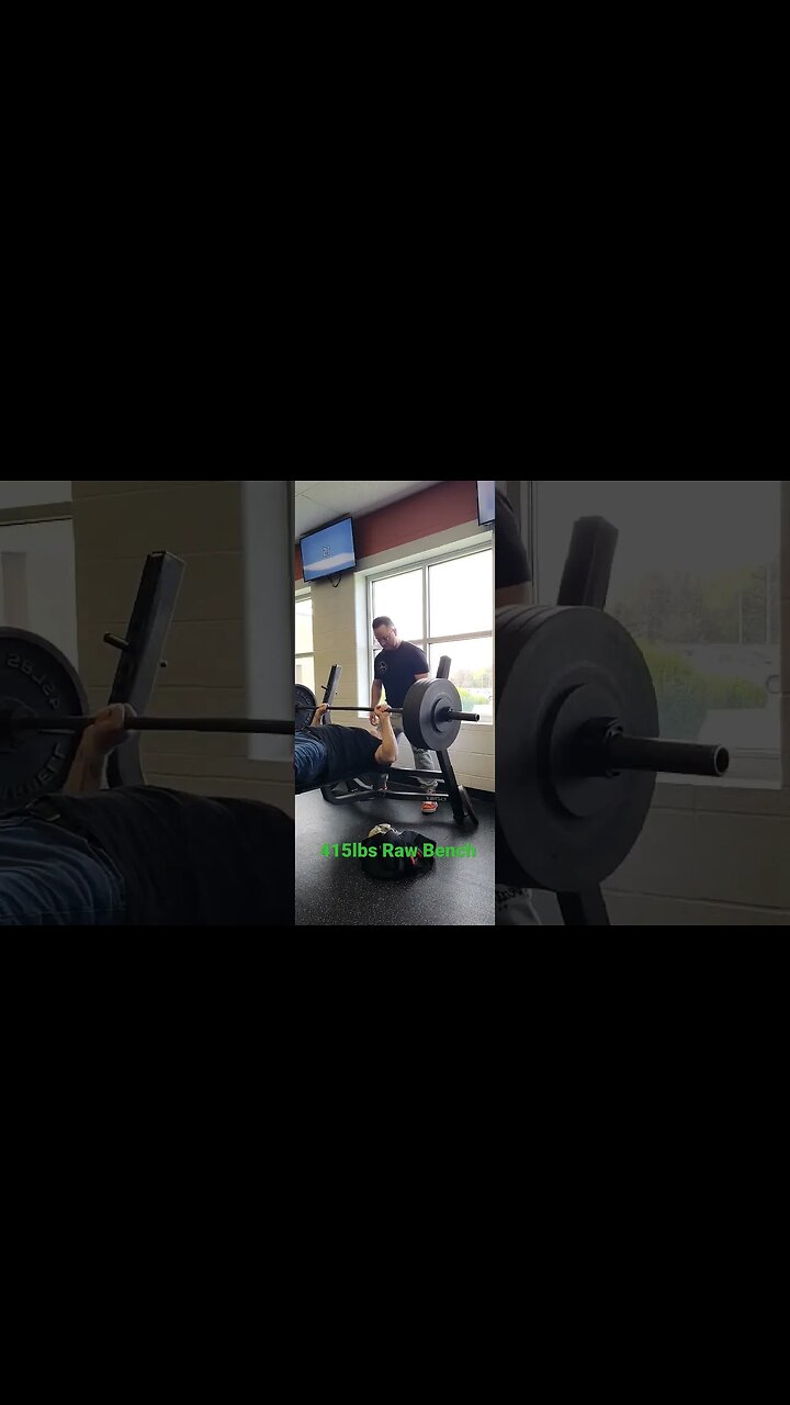 415lbs Raw Bench, Crazy 🤪 old man
