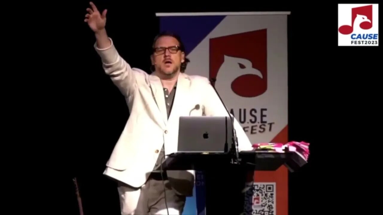 Crowd Gets Trolled With Awkward Live Cringe Performance of The Matthew ...