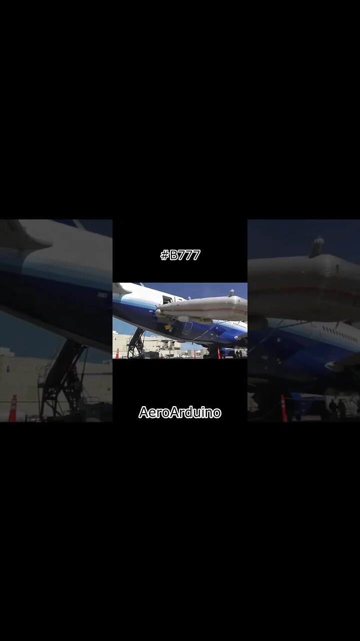 Watch Giant United Airlines #B777 Escape Slide #Aviation #Fly #AeroArduino