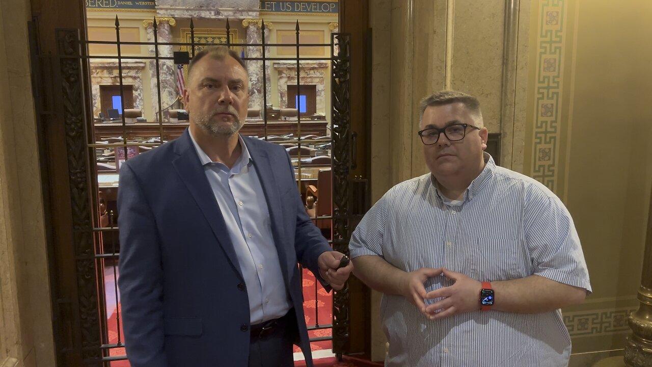 Prayer in Saint Paul, Minnesota Senate, Capitol Building! With Councillor Dan Specht!