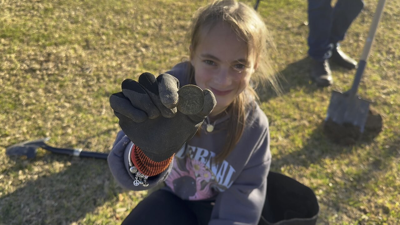 Amelia Finds More Treasure Part2