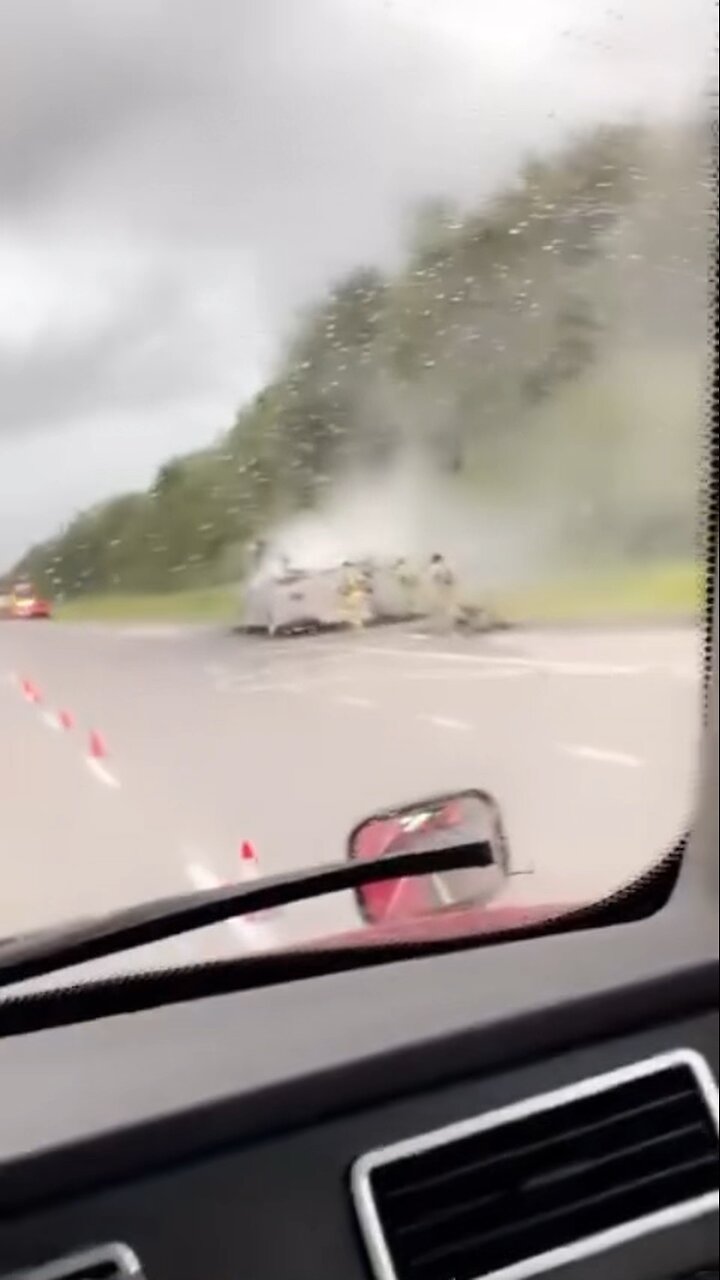 Vehicle Fire Quebec