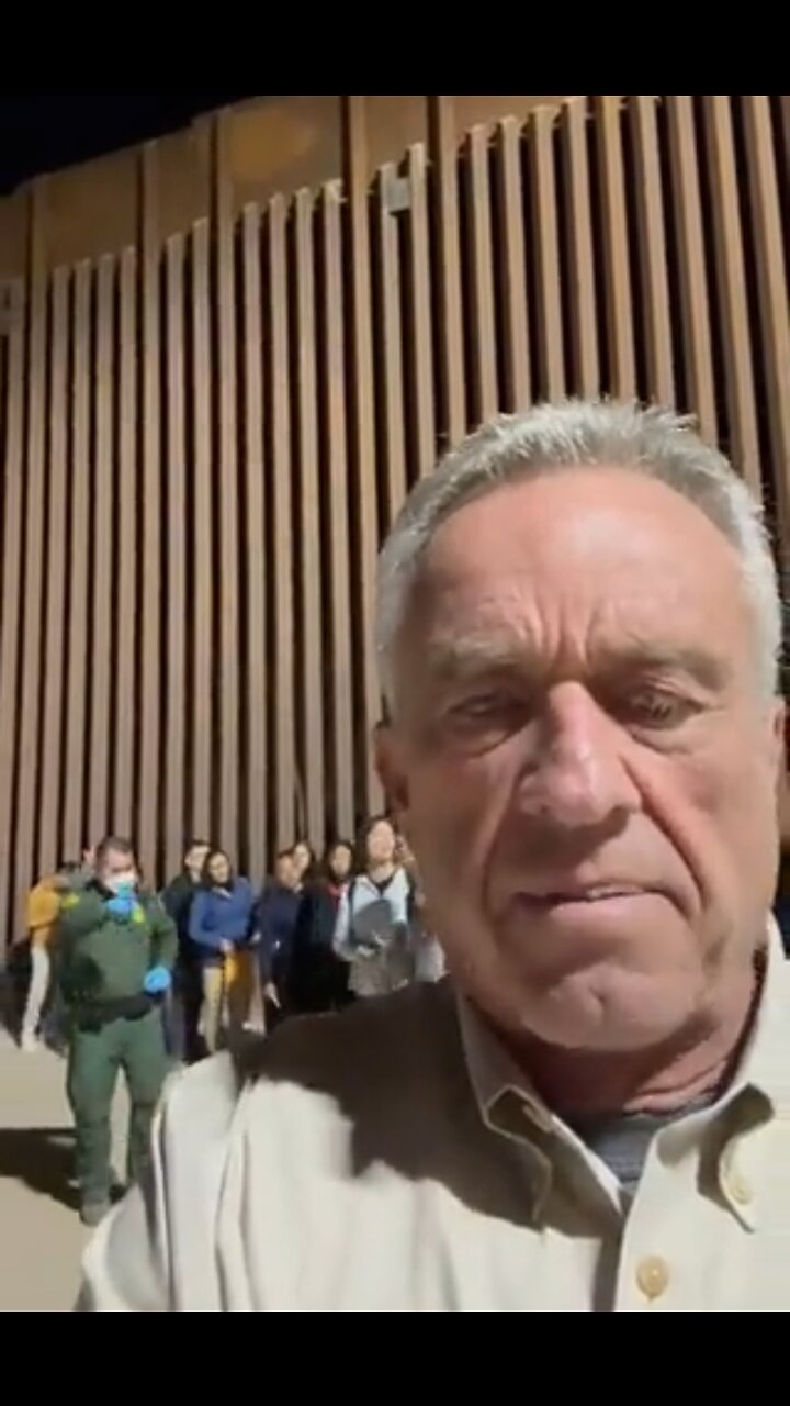RFK Jr Visits A Packed Border At 2AM