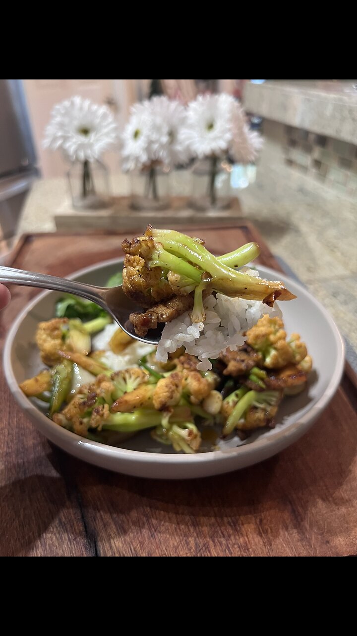 Pork and Cauliflower Stir Fry 花菜炒五花肉