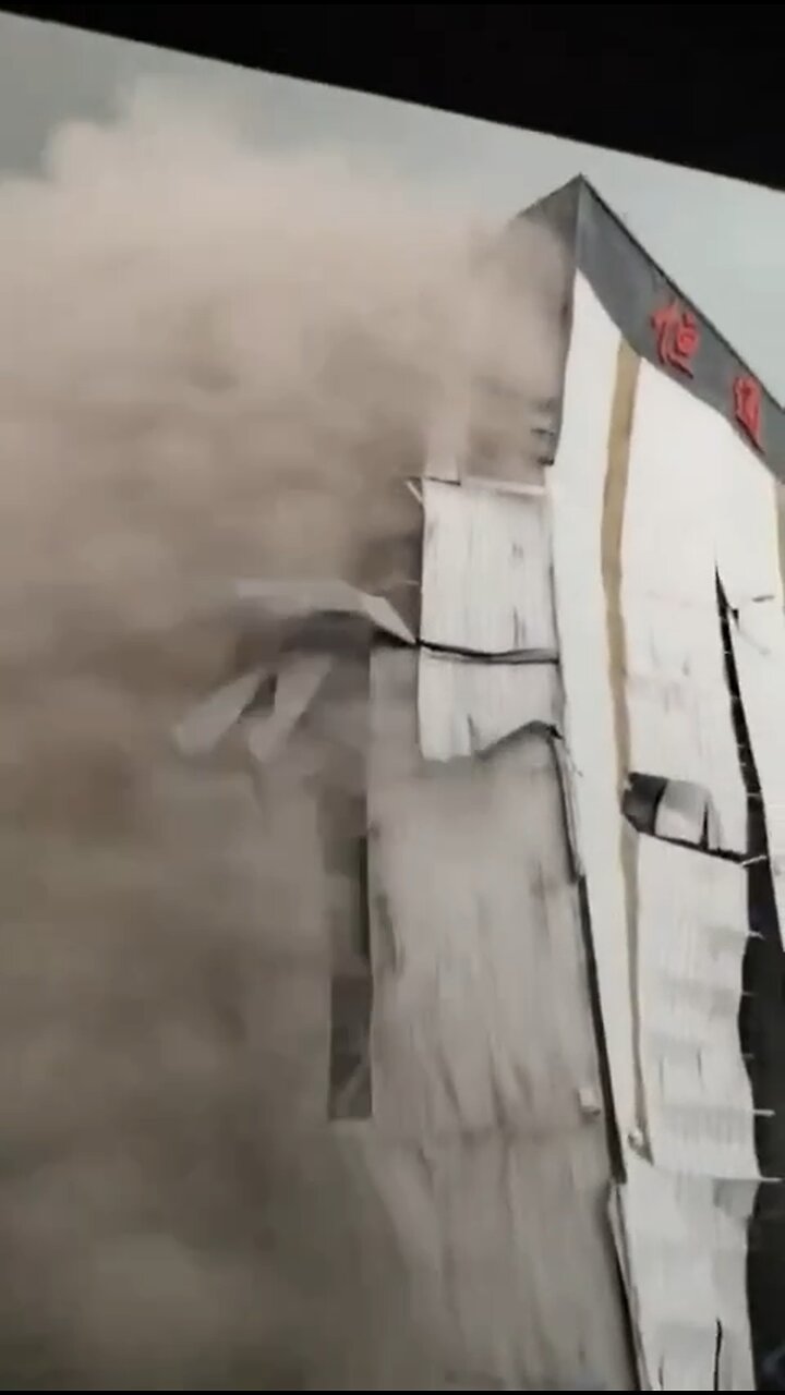 Chilling footage from today captures a tornado in Dongming, Shandong ...