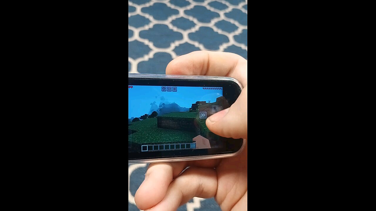 tiny Minecraft controls on this temu smartphone