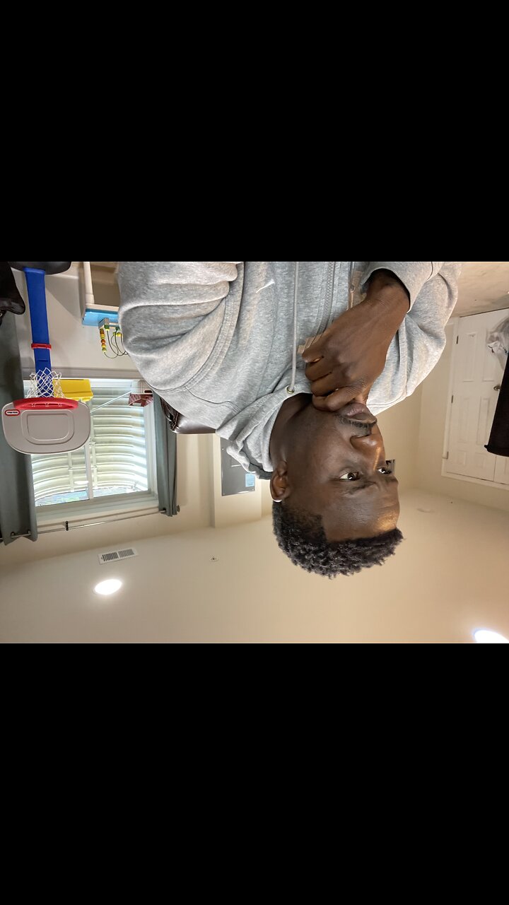 Easy way to become a better employee and the bad habit that is holding ...