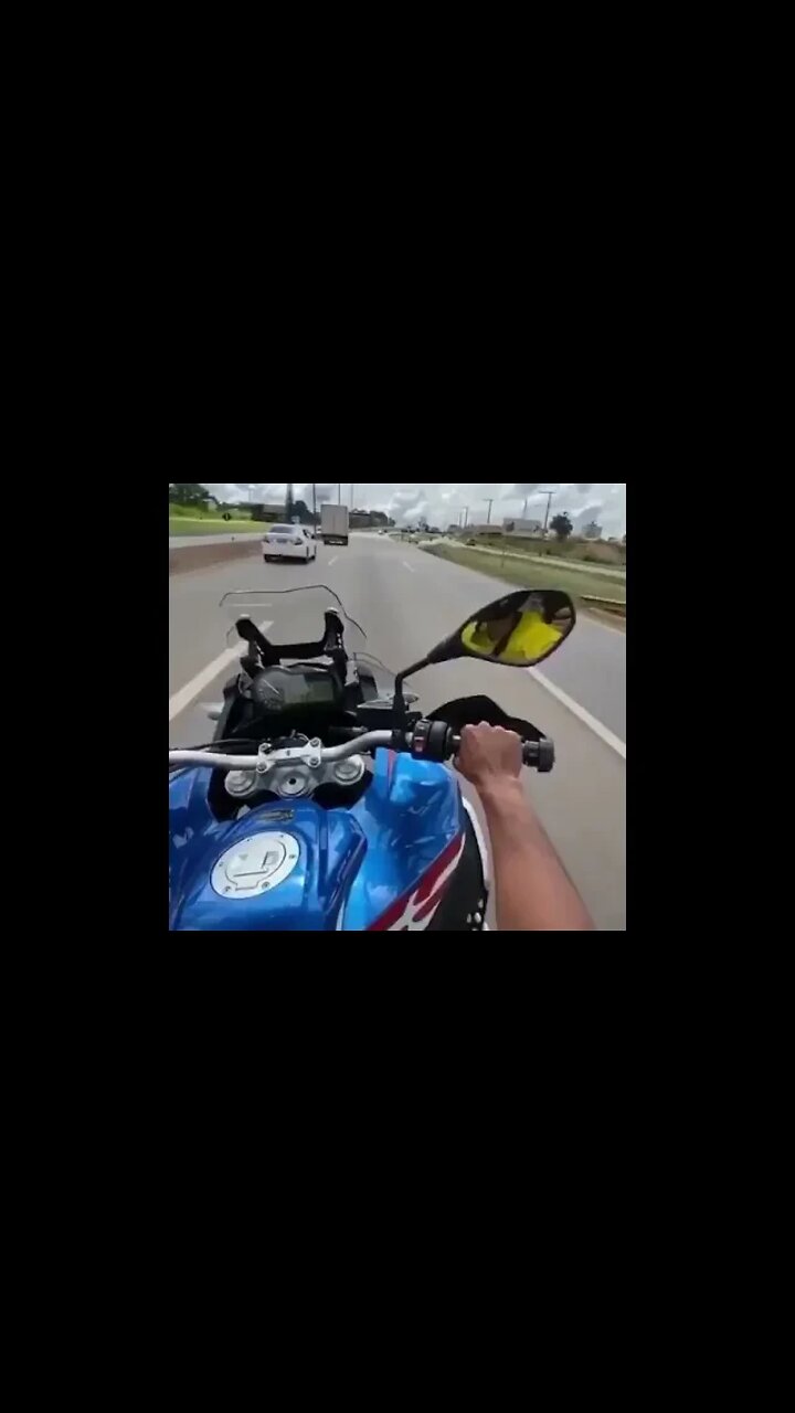 COMO ENGANAR O RADAR E NÃO LEVAR MULTAS ( BMW GS ) MEME