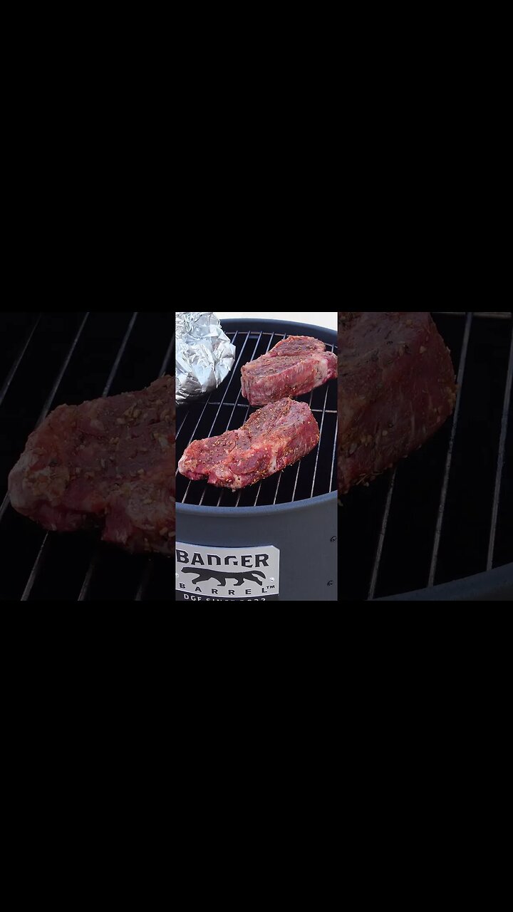 STEAKS On The Badger Barrel Smoker BBQ