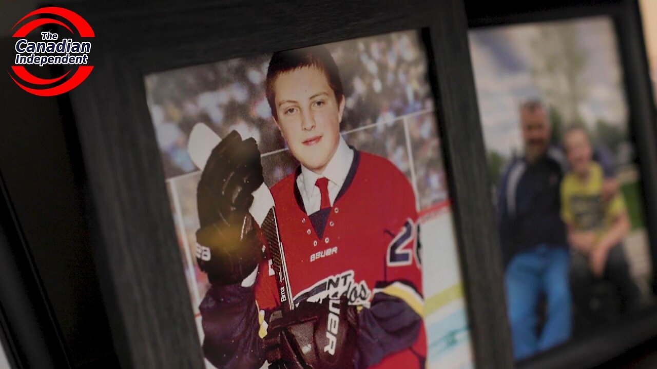 17-year-old Sean Hartman was found dead next to his bed 33 days after ...