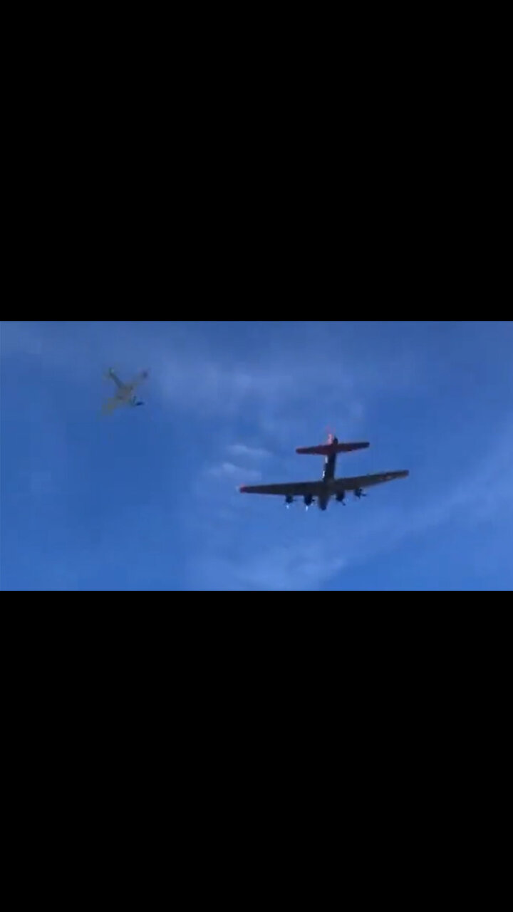 Two World War II Planes Collide in Midair Incident Over Texas Two World War II Planes Collide in Midair Incident Over Texas
