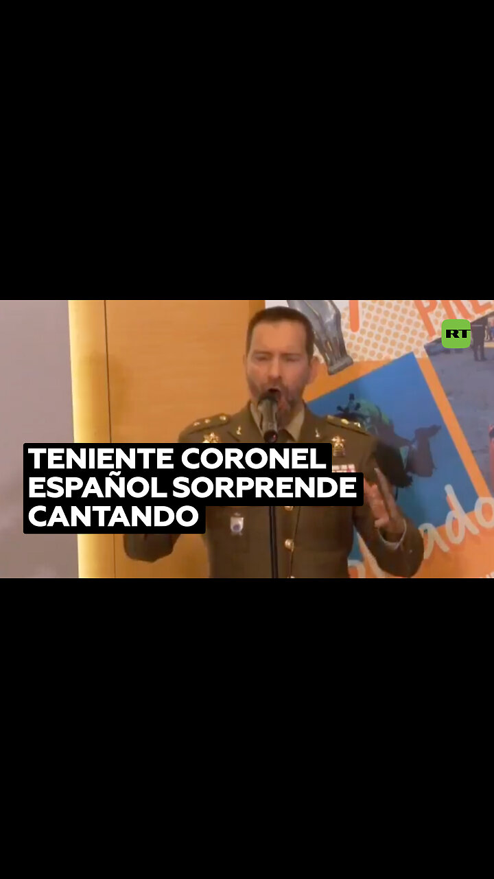 Teniente coronel del Ejército español muestra su talento musical