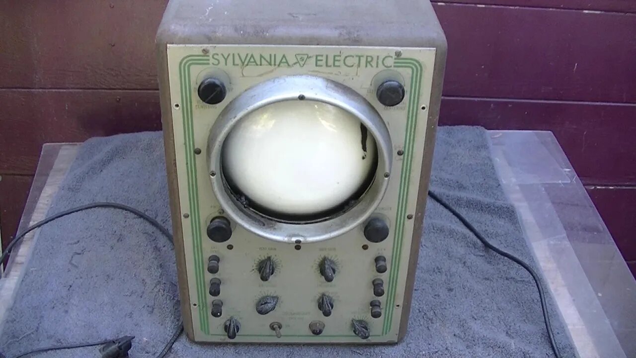 1948 Sylvania 132 Oscilloscope Restoration Electronic war video request ...