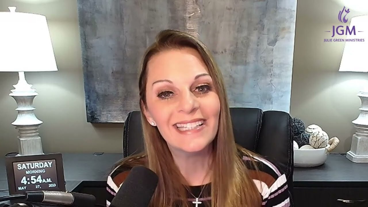 JULIE GREEN URGENT MESSAGE: "LIVING UNDER AN OPEN HEAVEN"