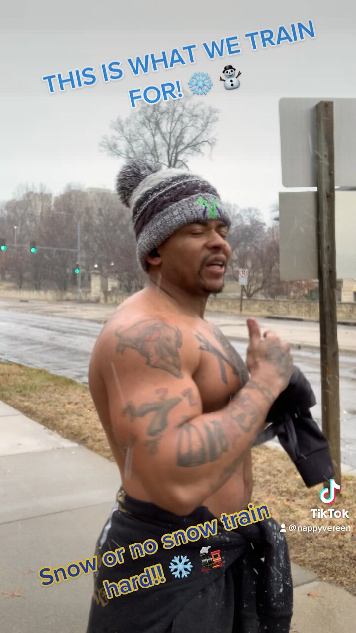 SNOW OR NO SNOW WE TRAIN HARD! ️ 🚂| the best motivational bodybuilding ...