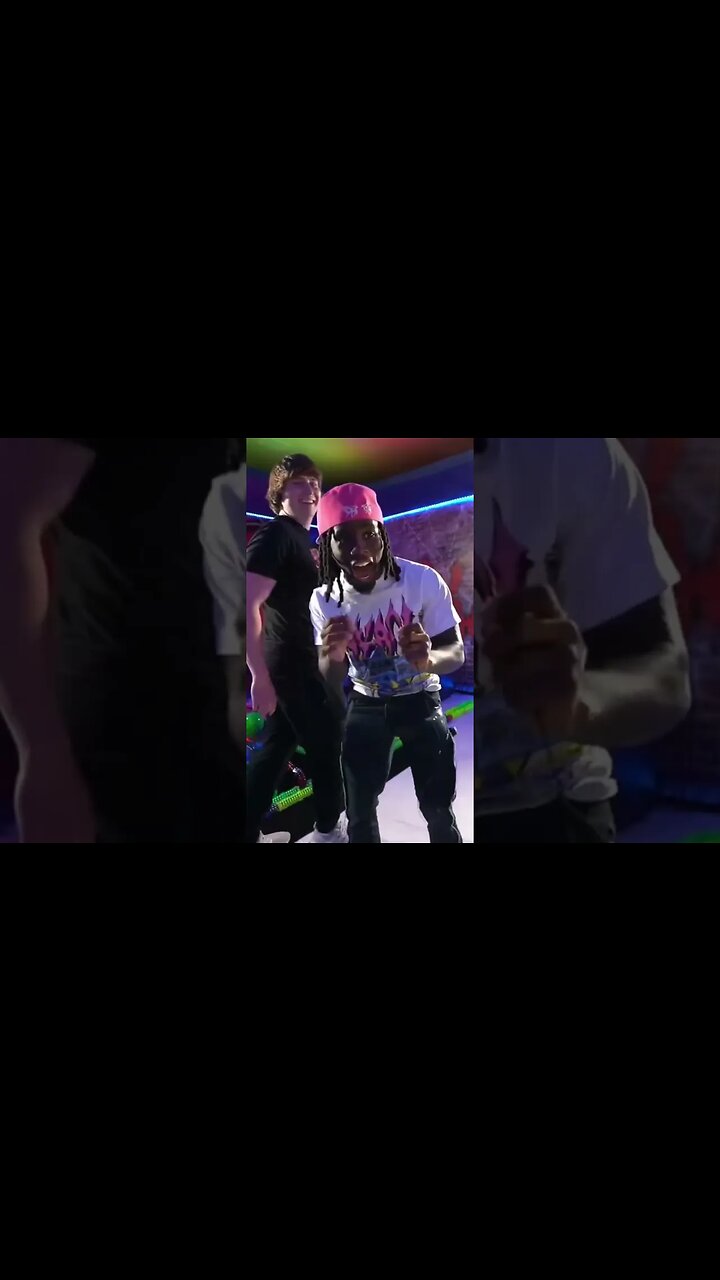 Kai Cenat Reacts to New Streaming Setup 🎮