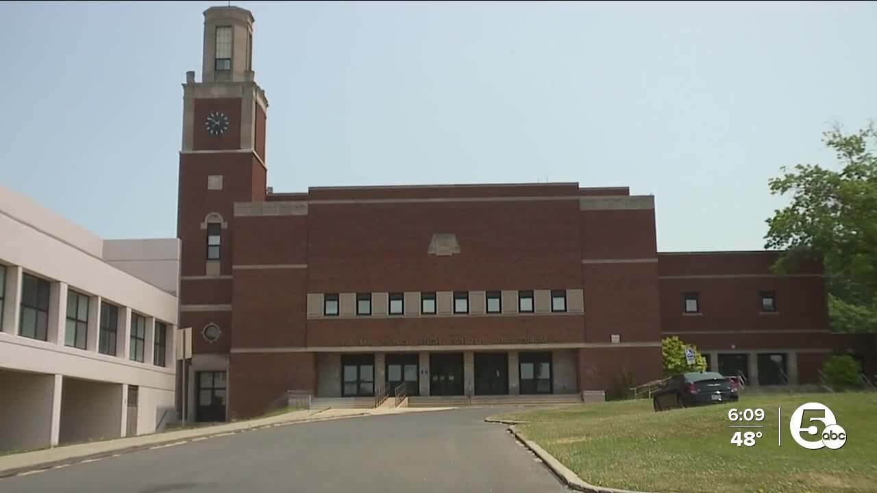 Thousands petition to save Parma Senior High School's bell tower, theaters