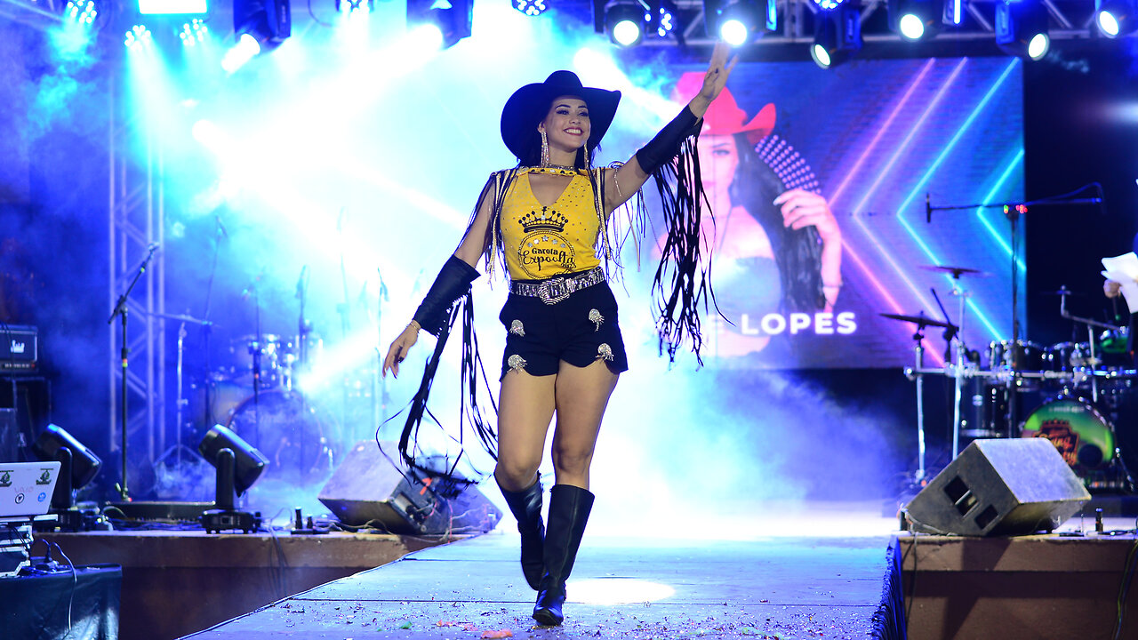 1ª Apresentação individual da candidata a Rainha da Expoalta 2023 ...