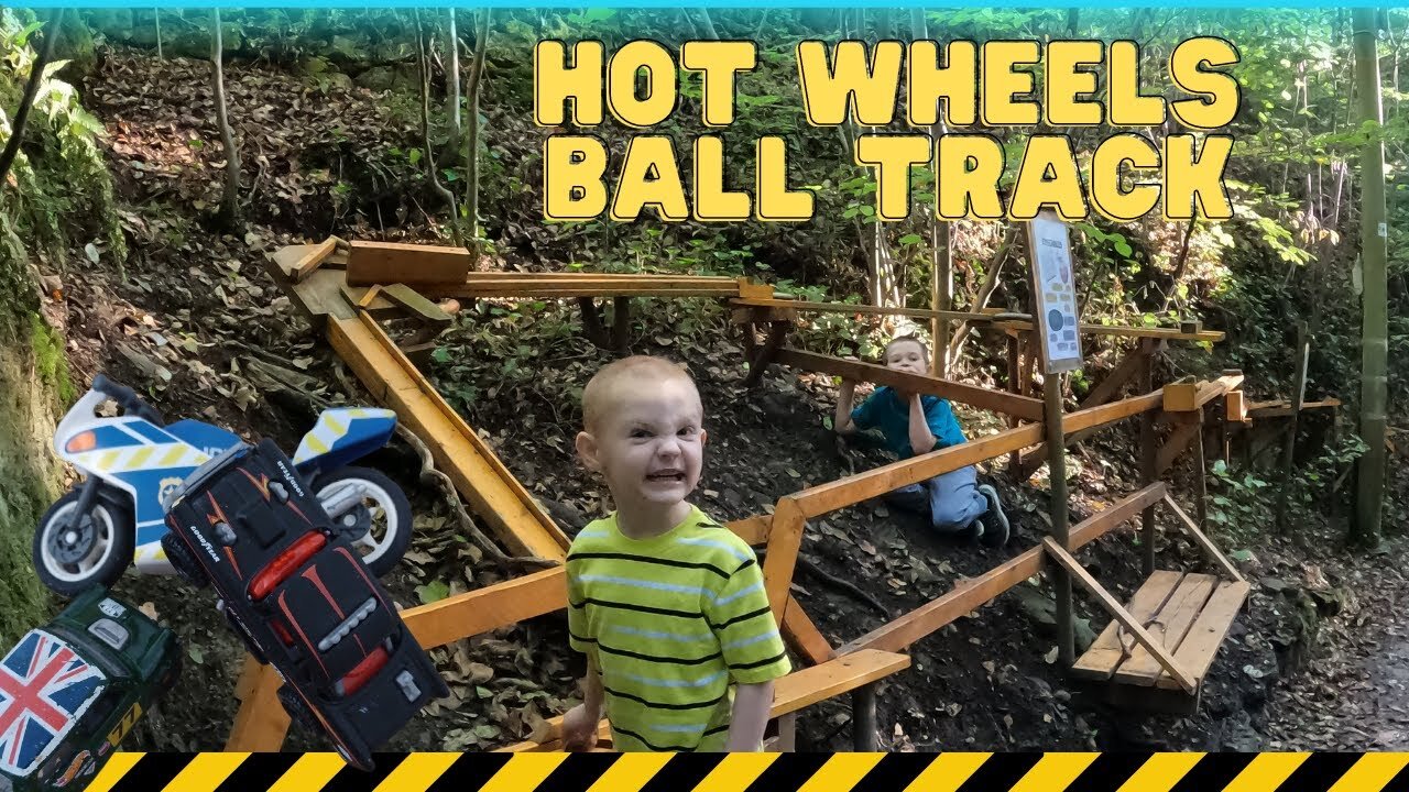 Ever Seen A Ball Maze Park? Got Some Cool Hot Wheels and Playmobil Cars ...