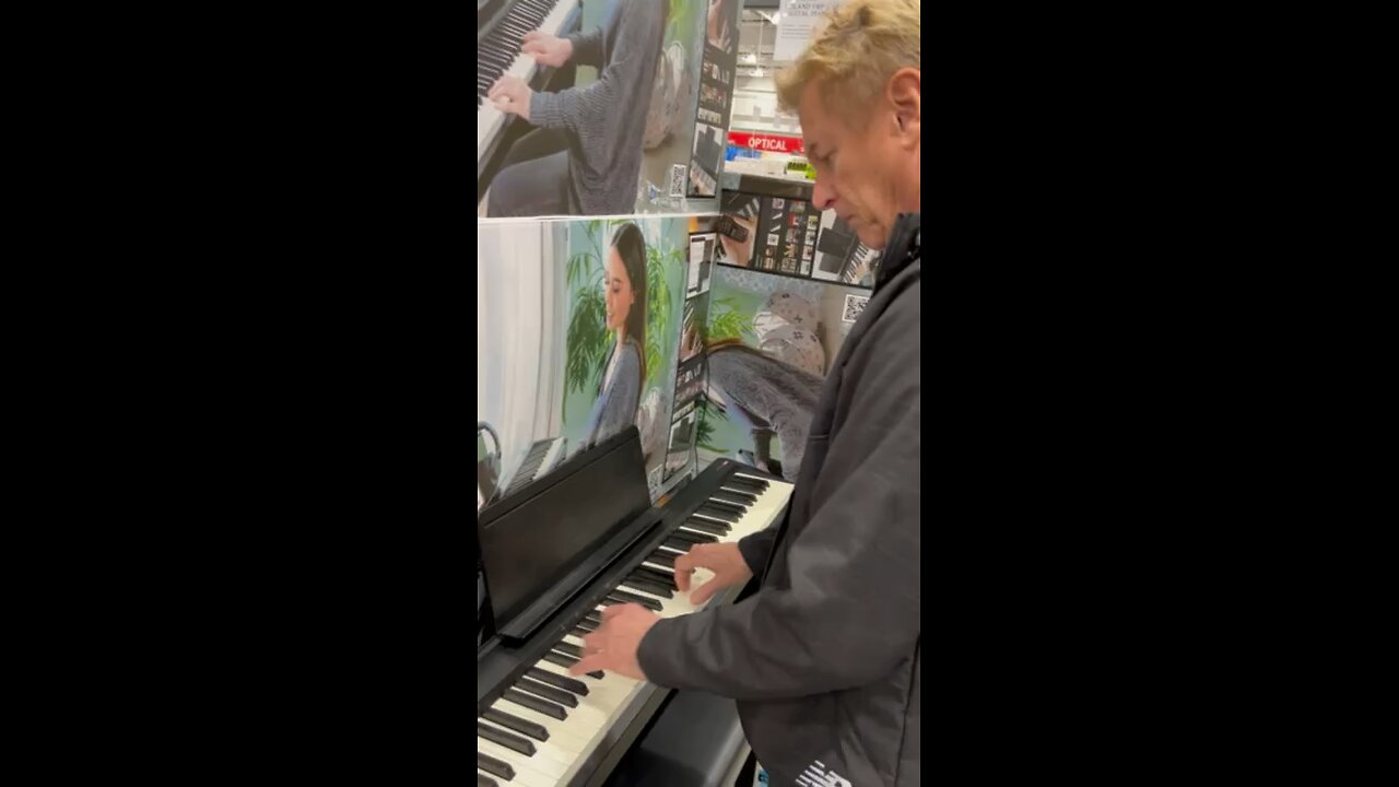 Ronnie Wheeler playing Ain’t Misbehaving “Scat” style on a Roland keyboard