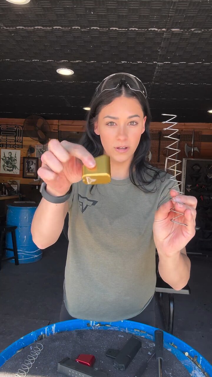 Toni McBride ☘️🌙 shows how to dress up your magazine with a TTI base pad 💥