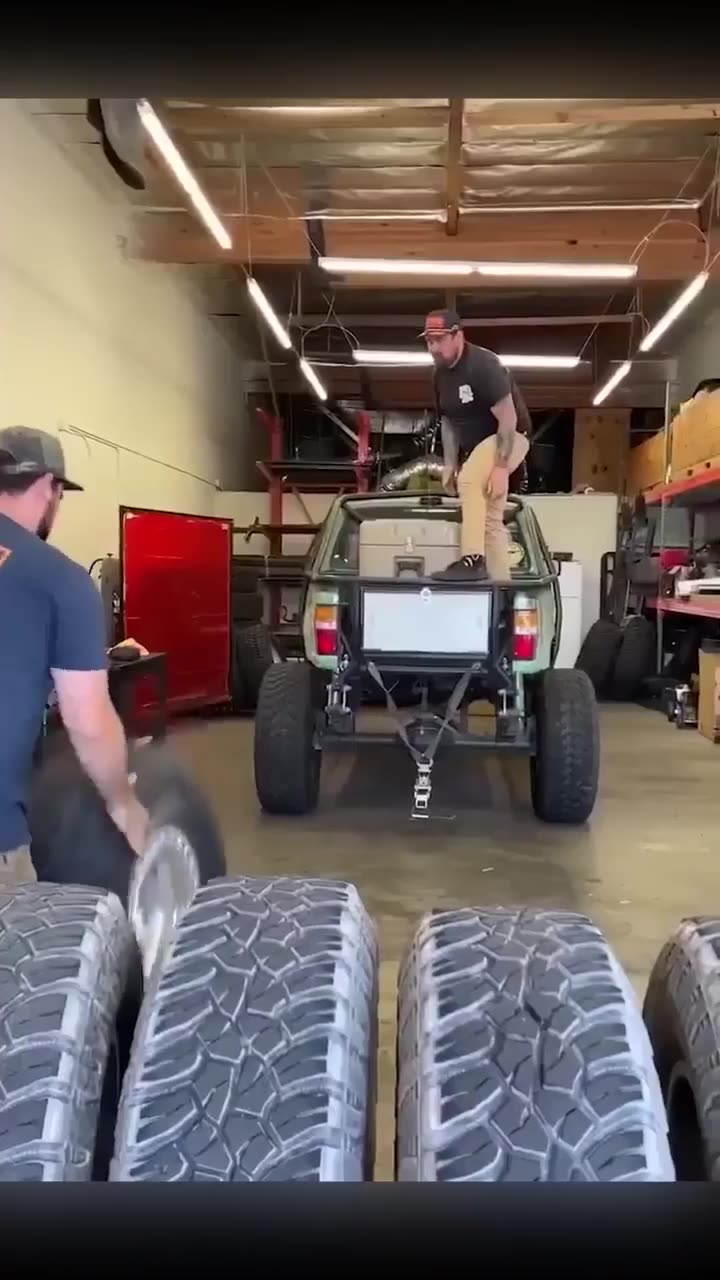 There are ways… and then there are other ways… to do things! 😳😃😁