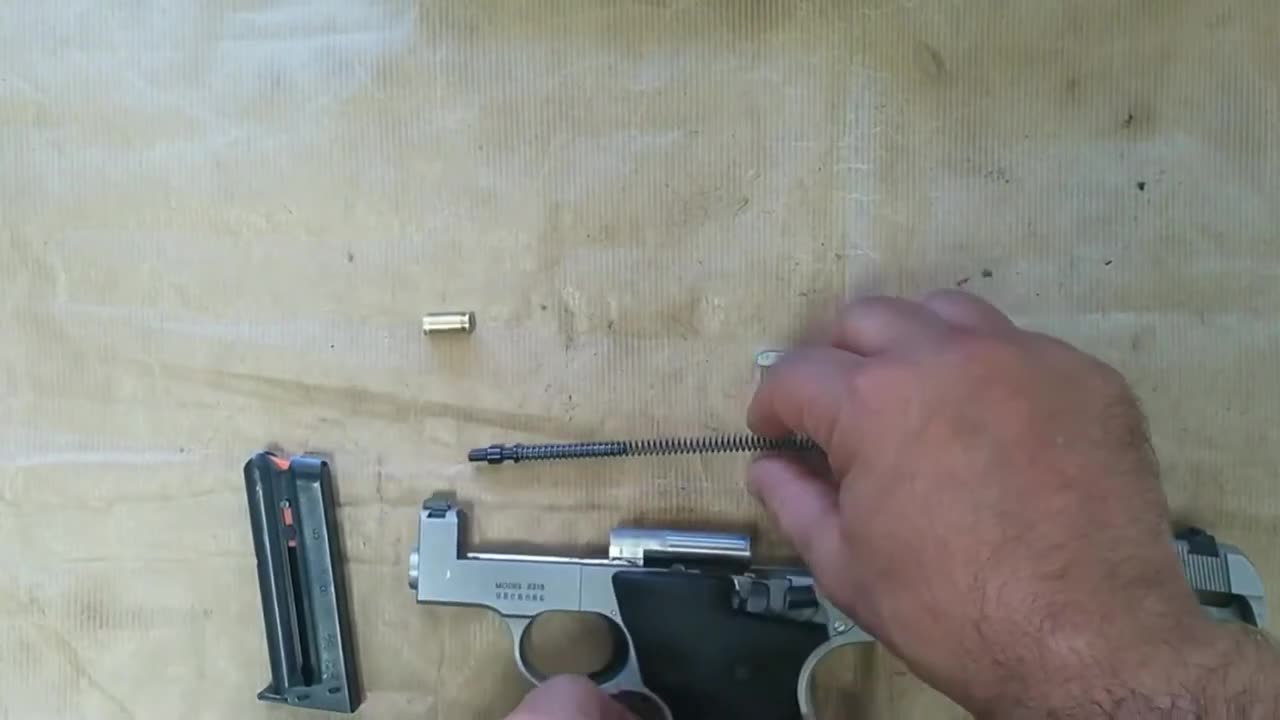 How to disassemble the Smith & Wesson 2213 Sportsman, .22 Long Rifle (5 ...