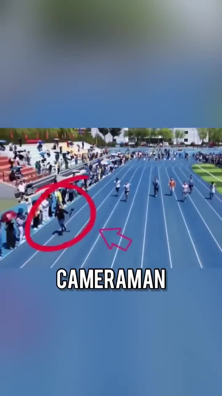 Cameraman Runs Faster Than The Athletes!