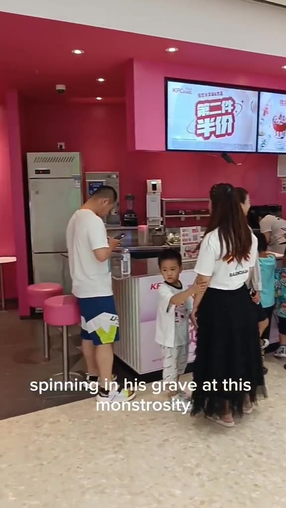 Angry Geordie finds a fake KFC in China