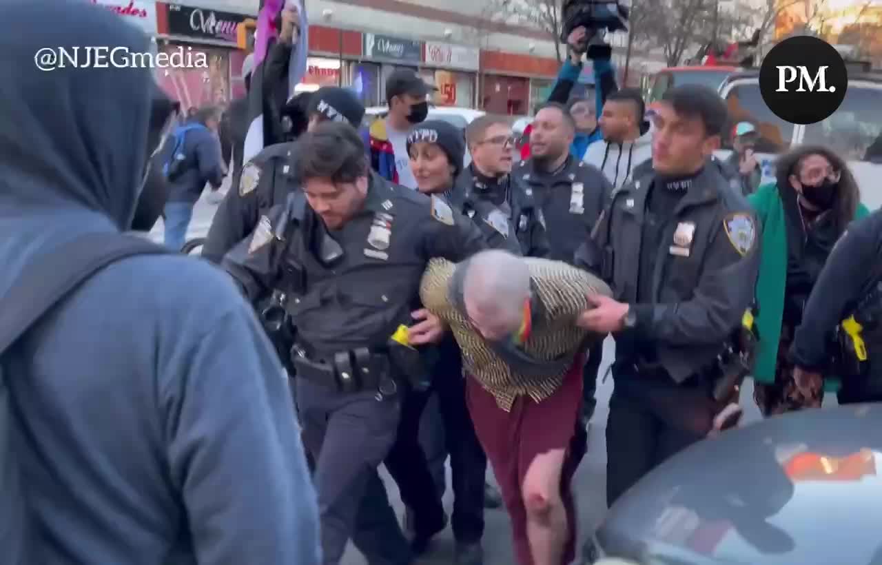 Chaos in Queens after a man “defending” Drag Queen Story Hour gets arrested