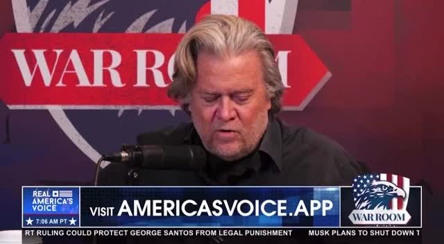 WAR ROOM Steve Bannon "Happy New Years" Open!