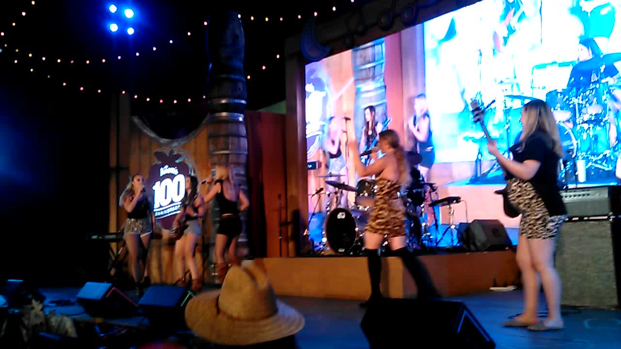 fcf ghcb ghcbc vhchv jfvvvbvvffghvbv jvv hcccv vbb hvv vhb vhvv vcvv ...