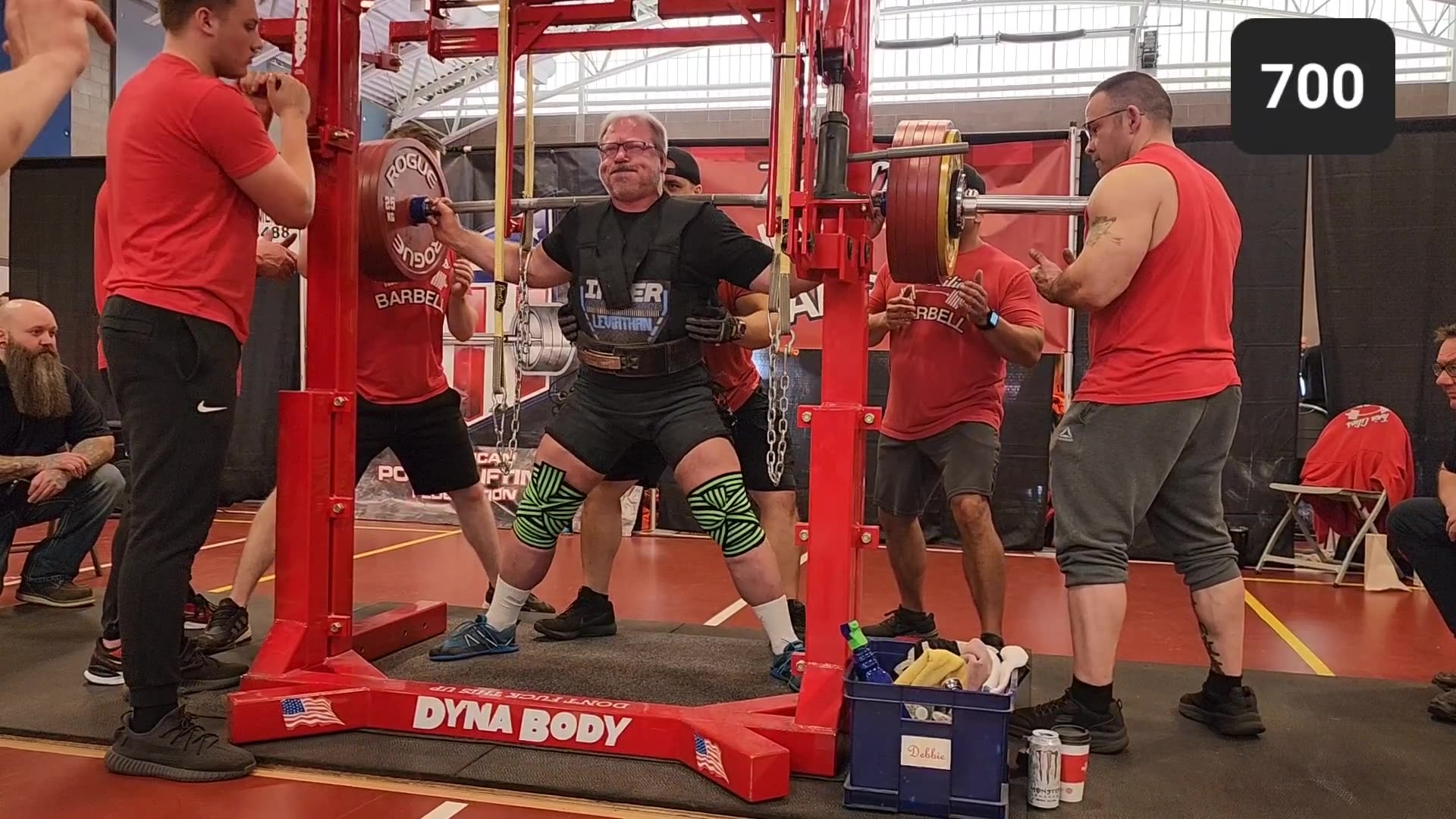 700 lb squat miss