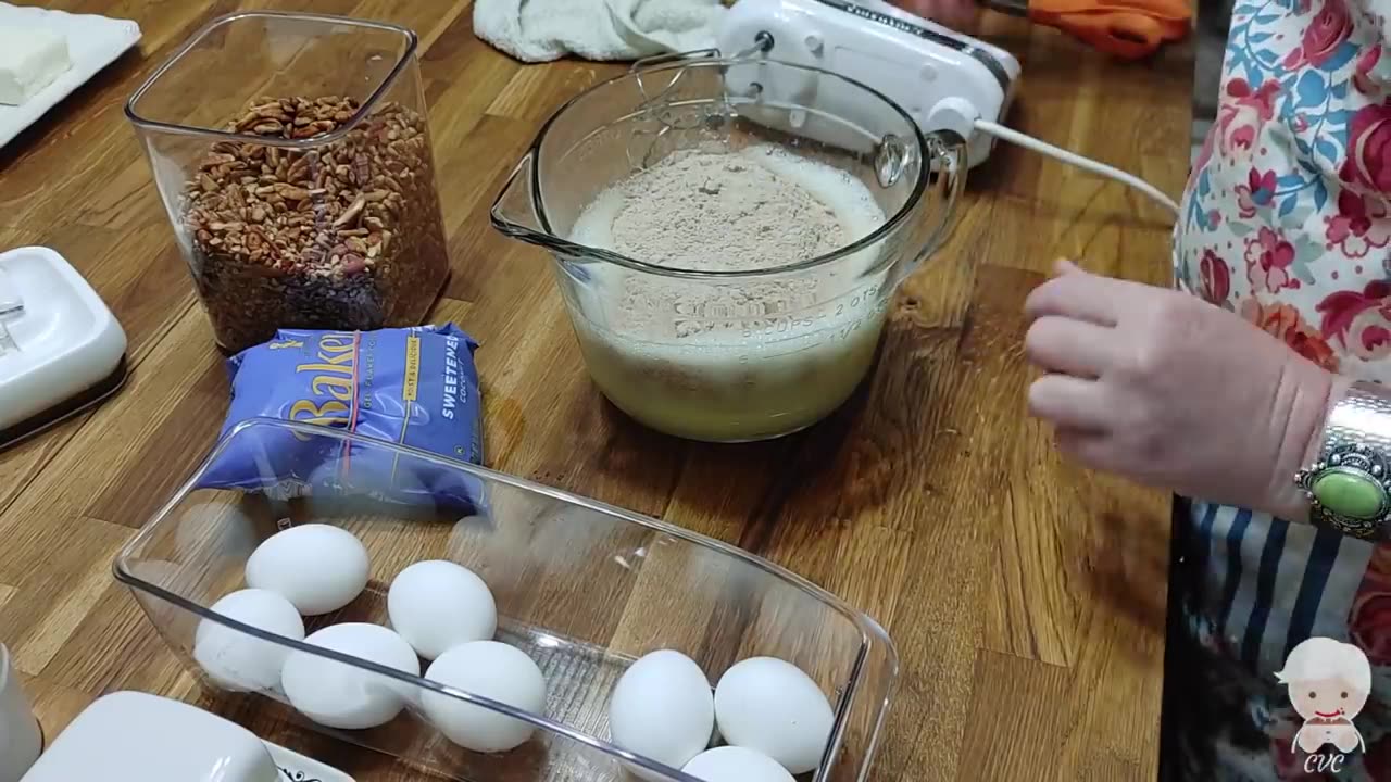 Earthquake Cake Chocolate Cake
