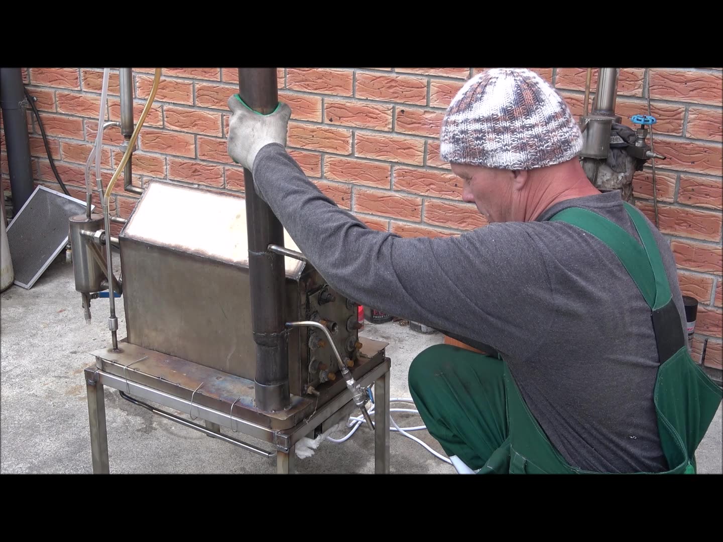 Pyrolysis Retort experiment - Electrically Powered.