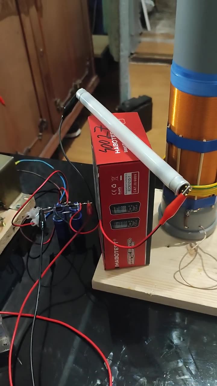 Tesla coil antigravity