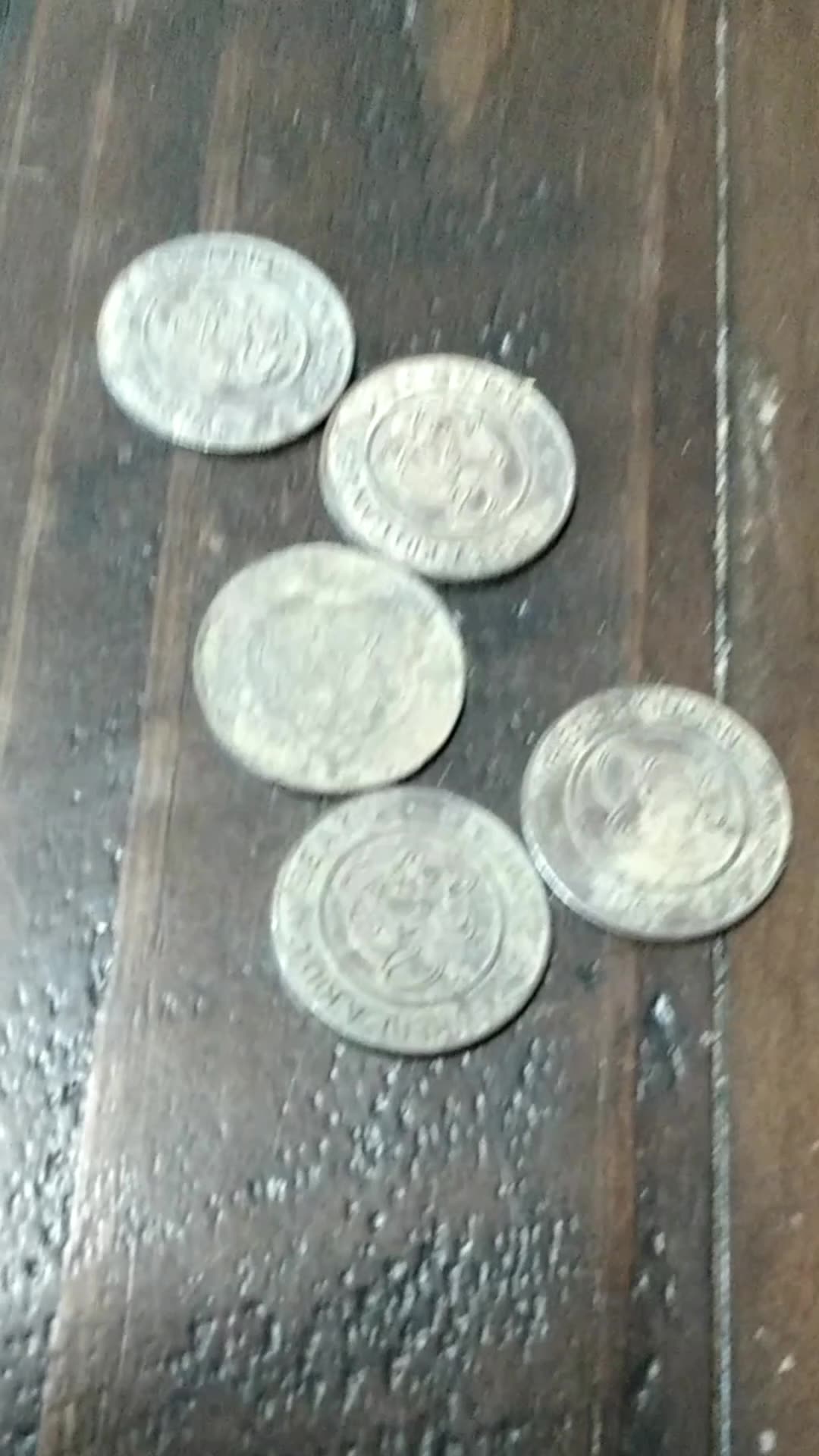 Chuck E. Cheese Token SPILL