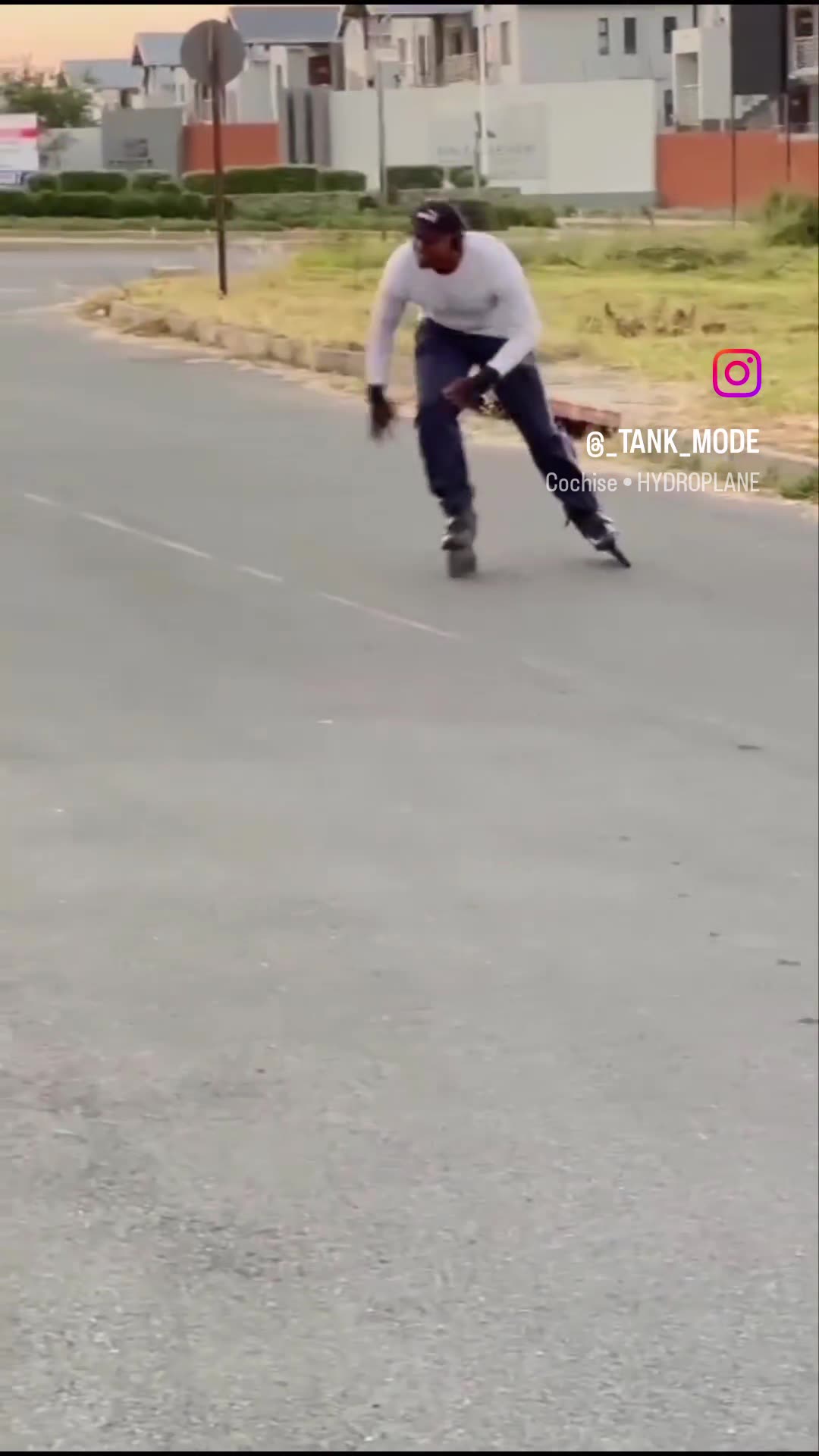 Grapevine trick on Rollerblades