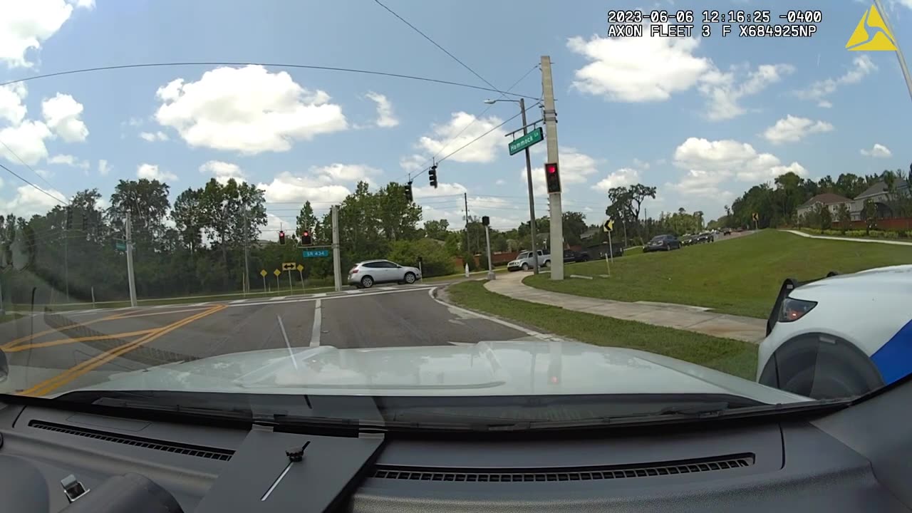 Florida police officer 'relieved of duty' after dispute with deputy ...