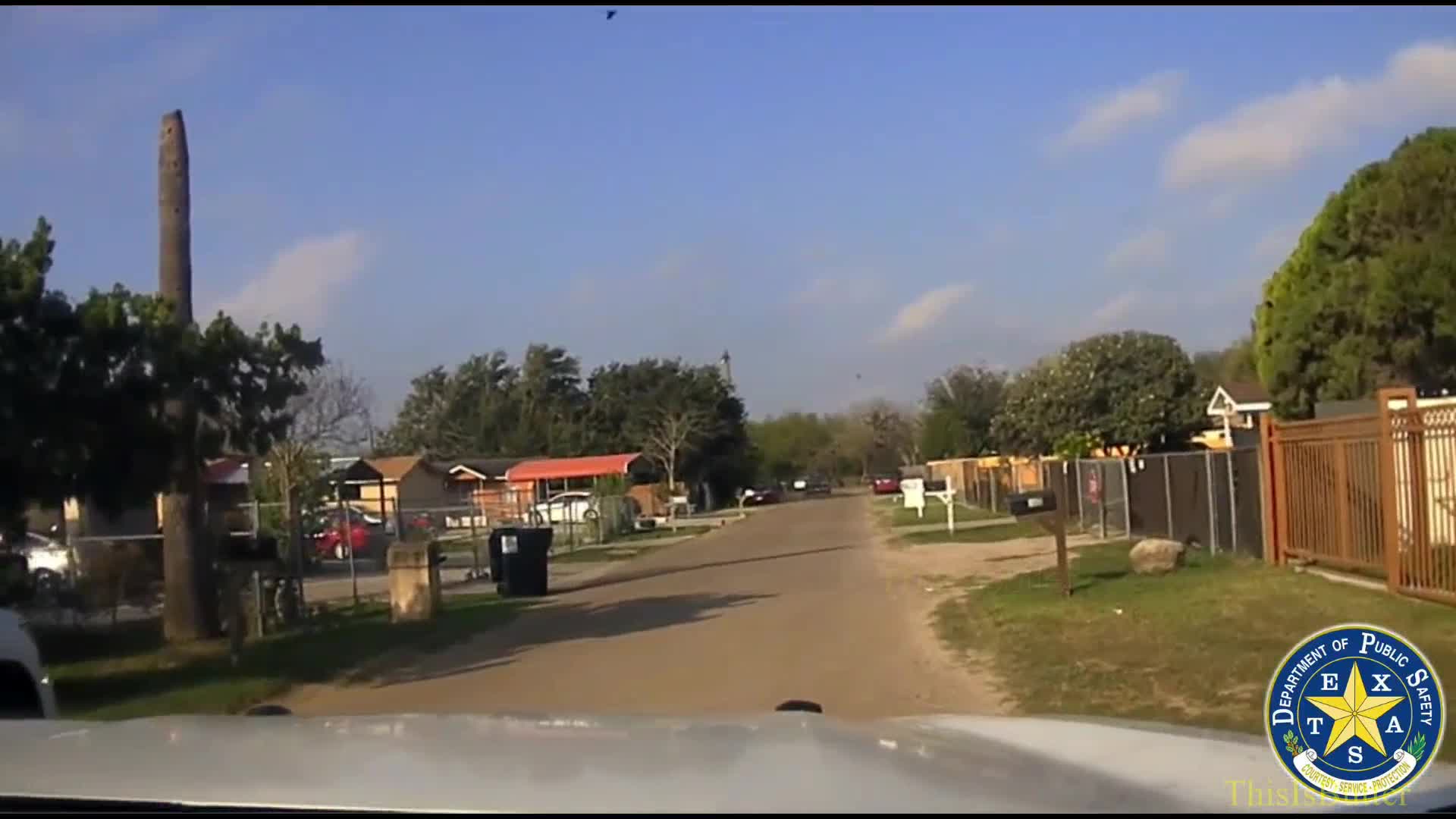 14 Migrants, Alleged Smuggler Arrested Following Police Pursuit near ...