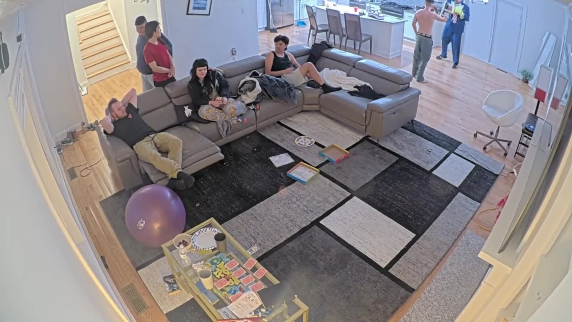 Jason Goldstriker Tests the Quality of the Kitchen Hardware [Day 6 ...