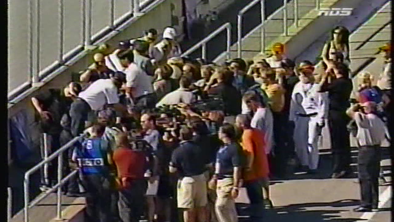 La 1 ere séance de qualification du molson indy de Montréal 2002