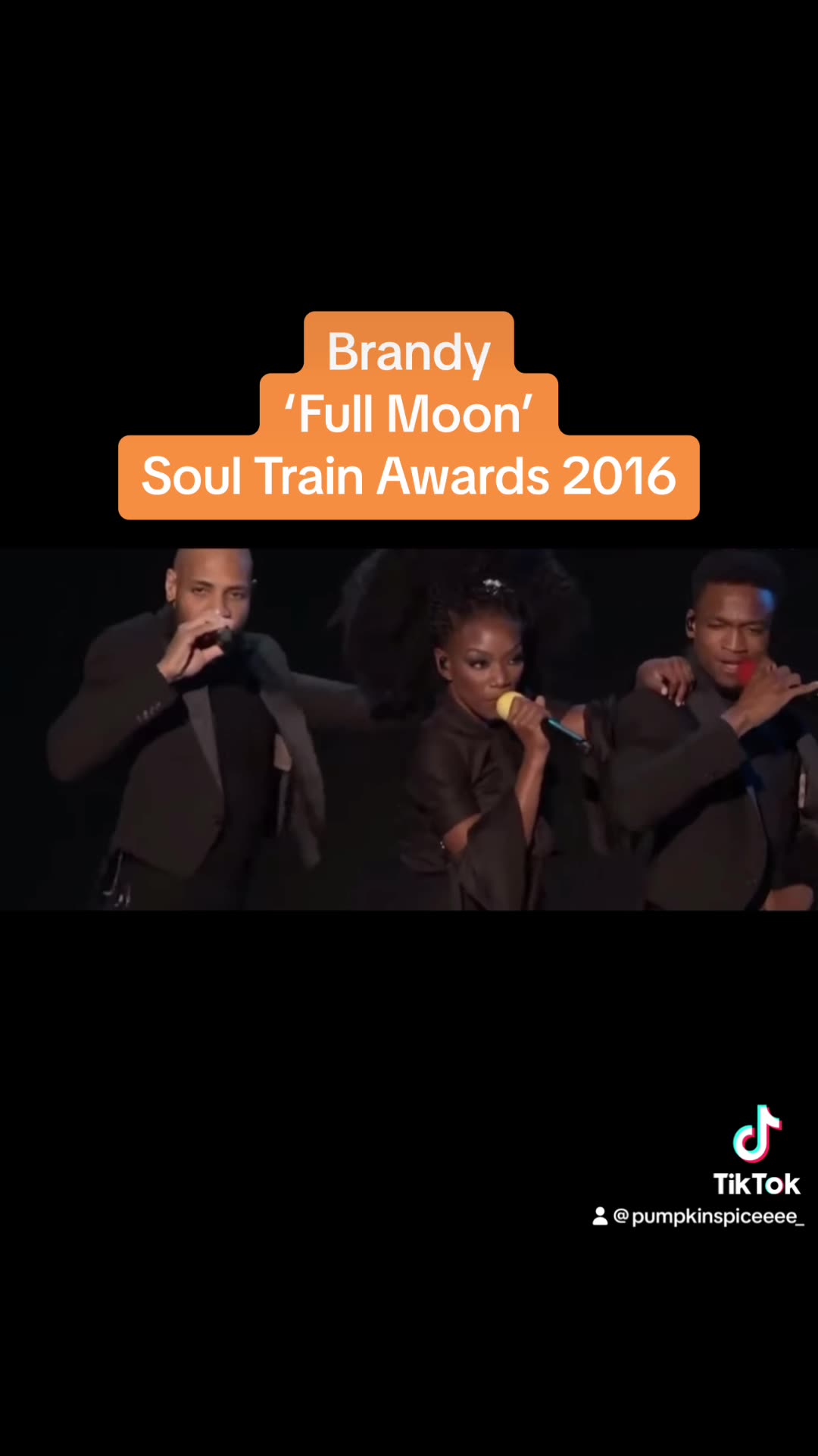Brandy ‘Full Moon’ Soul Train Awards 2016