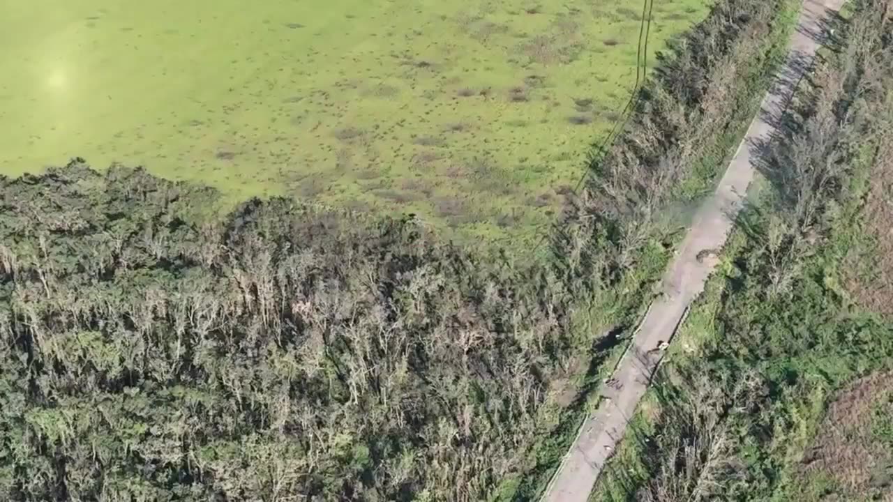 🚀 Ukraine Russia War | Explosive Encounter: Russian Tank Hits Mine ...