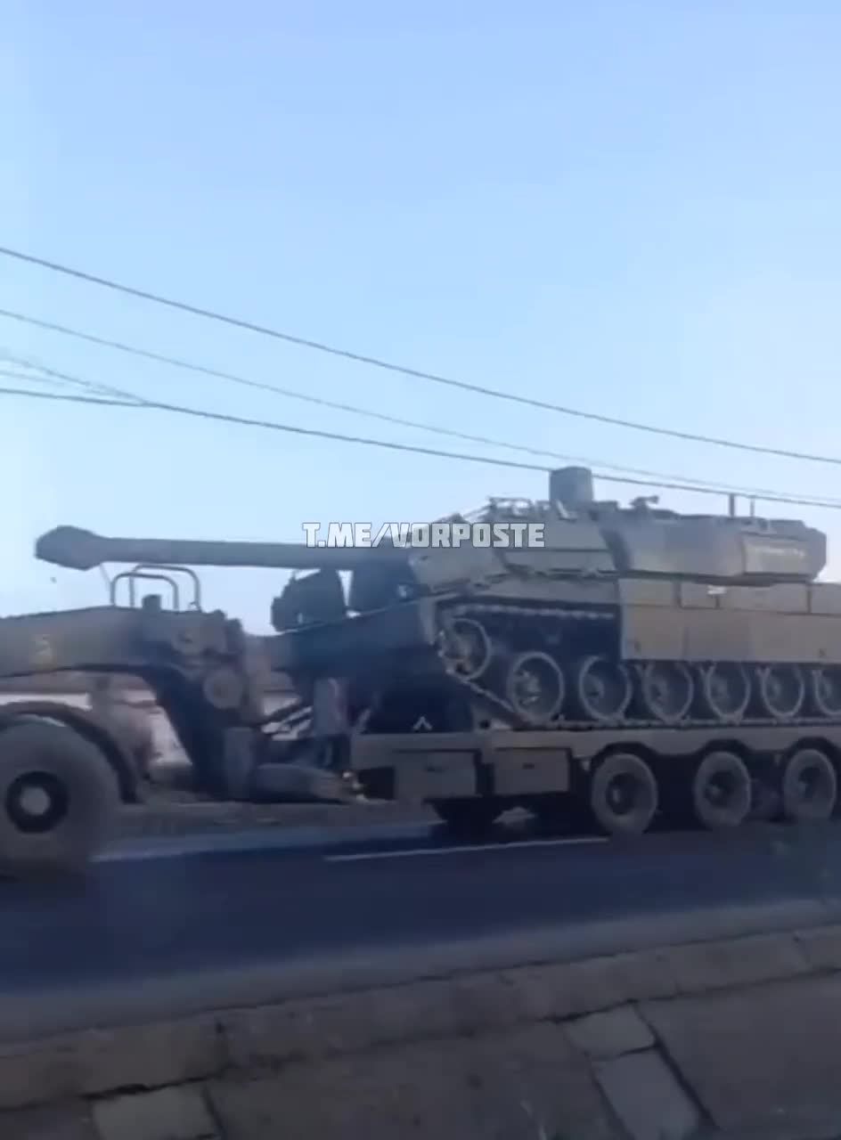 A Convoy With French Tanks & BMP's Seen Moving Through Romania