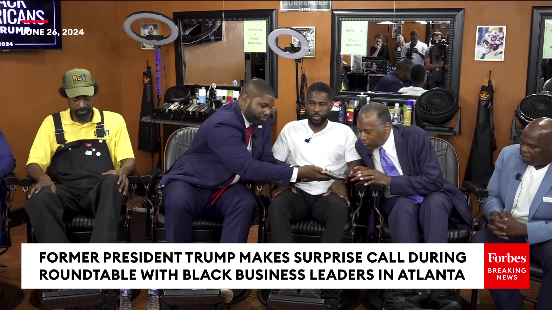 BREAKING NEWS Trump Makes Surprise Call During Roundtable With Black ...